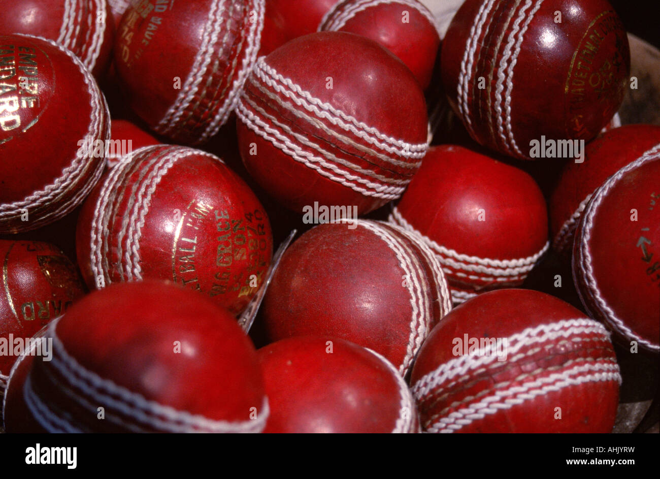 Cricket balls hi-res stock photography and images - Alamy