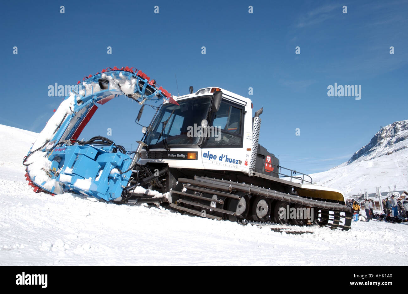 Dragon Snowboarding Logo