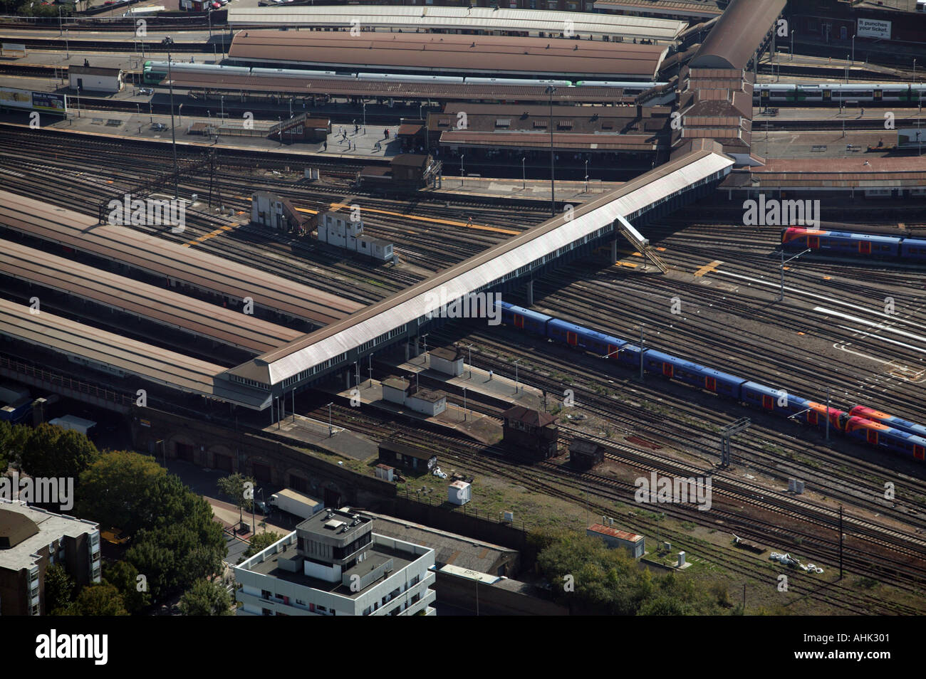 Aerial railway london hi-res stock photography and images - Alamy