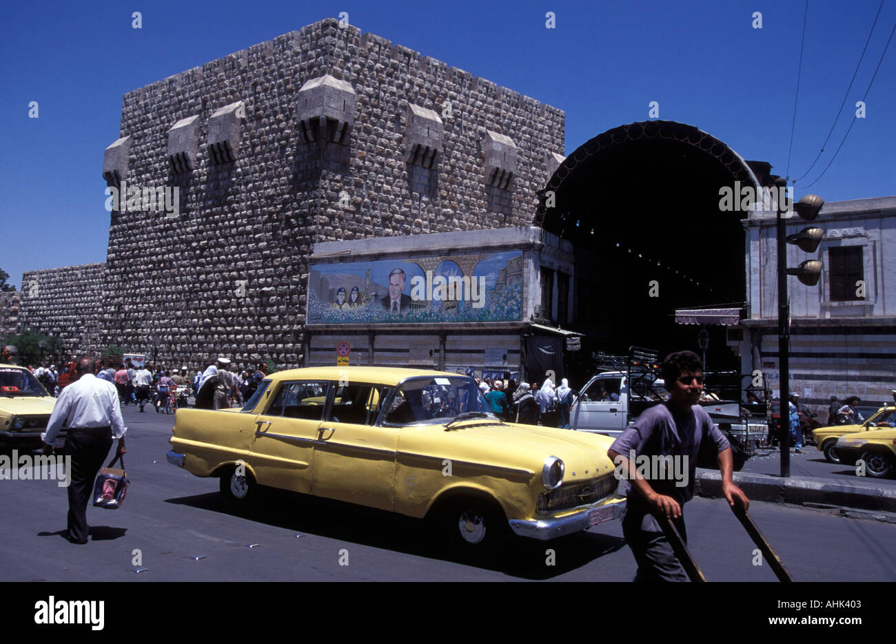 Syria street scene in hi-res stock photography and images - Alamy