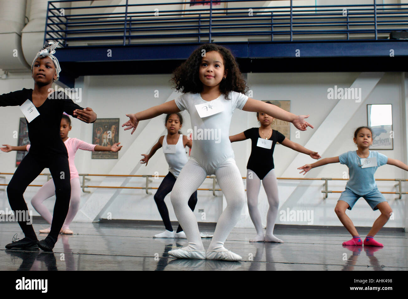 Ballet barre boy hi-res stock photography and images - Alamy