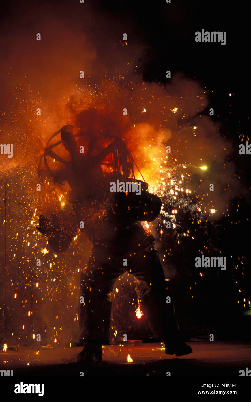 USA Washington Seattle Wally Glenn performs as Pyro Boy with Cirque de ...