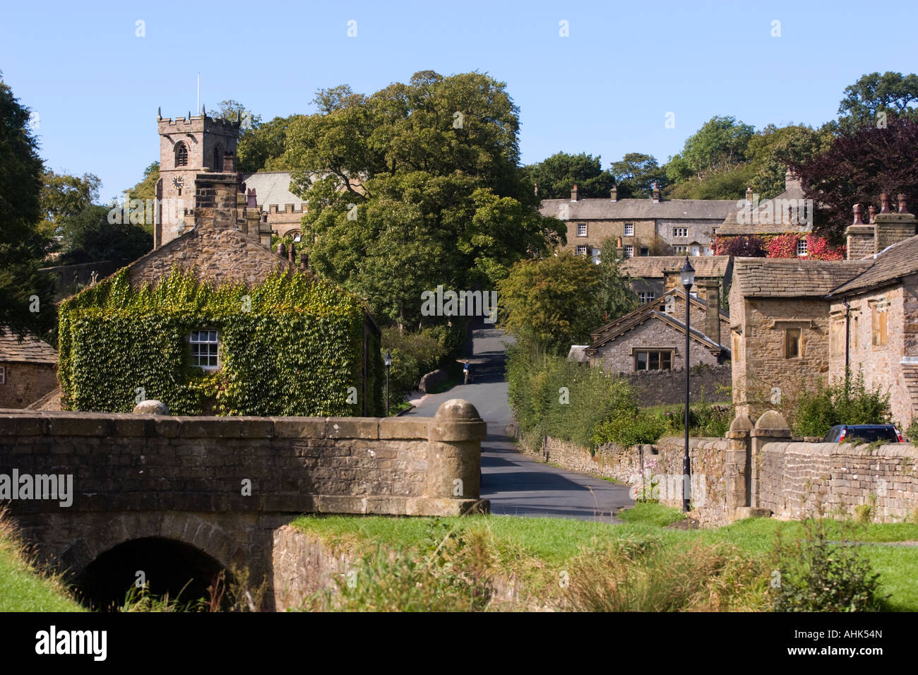 Downham village pendle lancashire england hi-res stock photography and ...