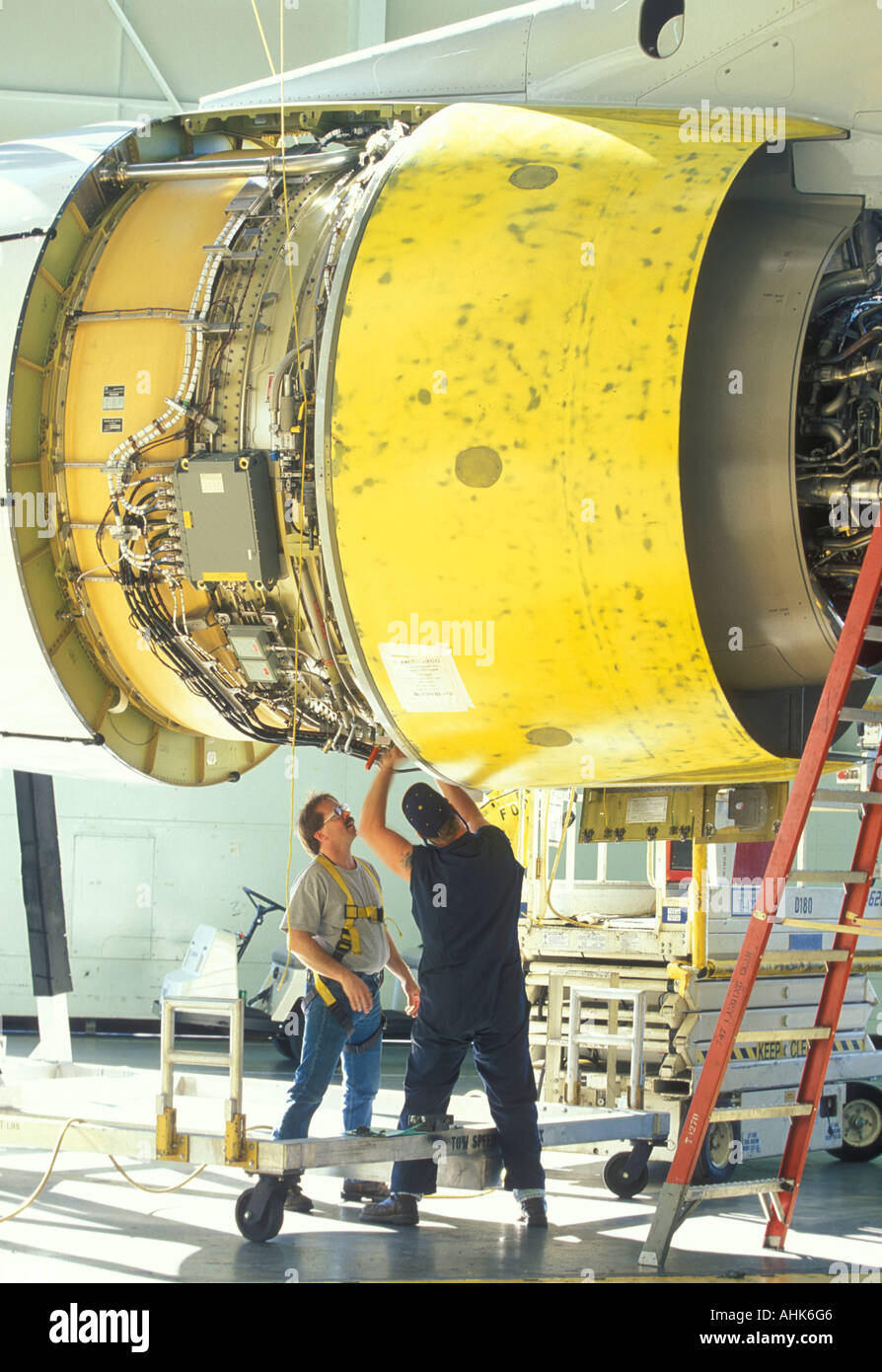 Ge aviation hi-res stock photography and images - Alamy