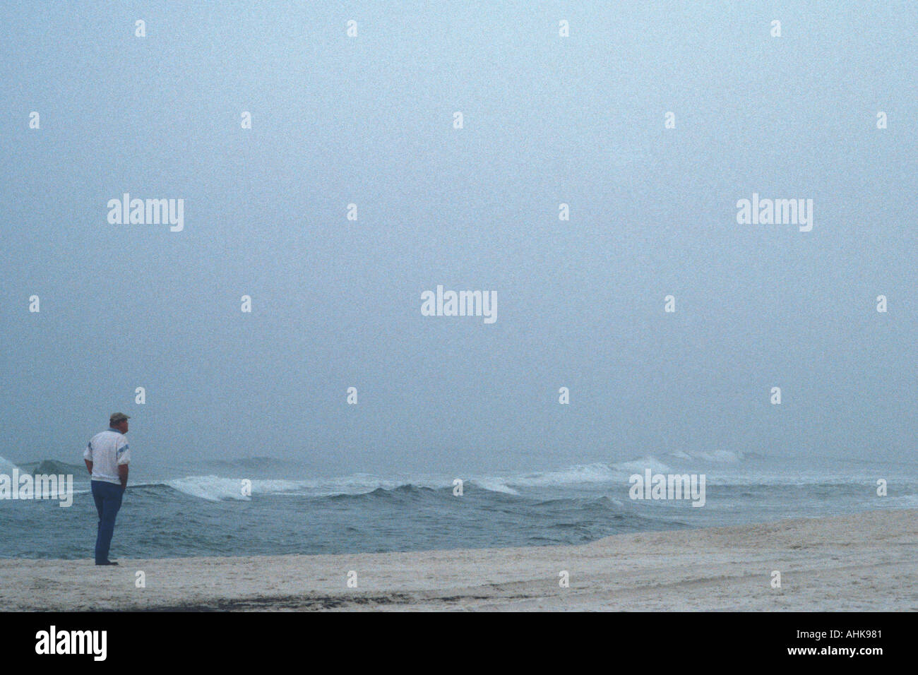 Mesmerized man hi-res stock photography and images - Alamy