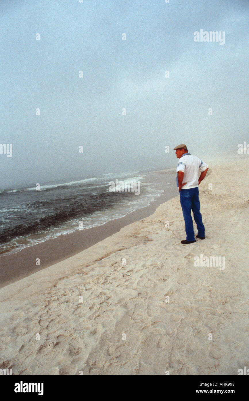 Mesmerized man hi-res stock photography and images - Alamy