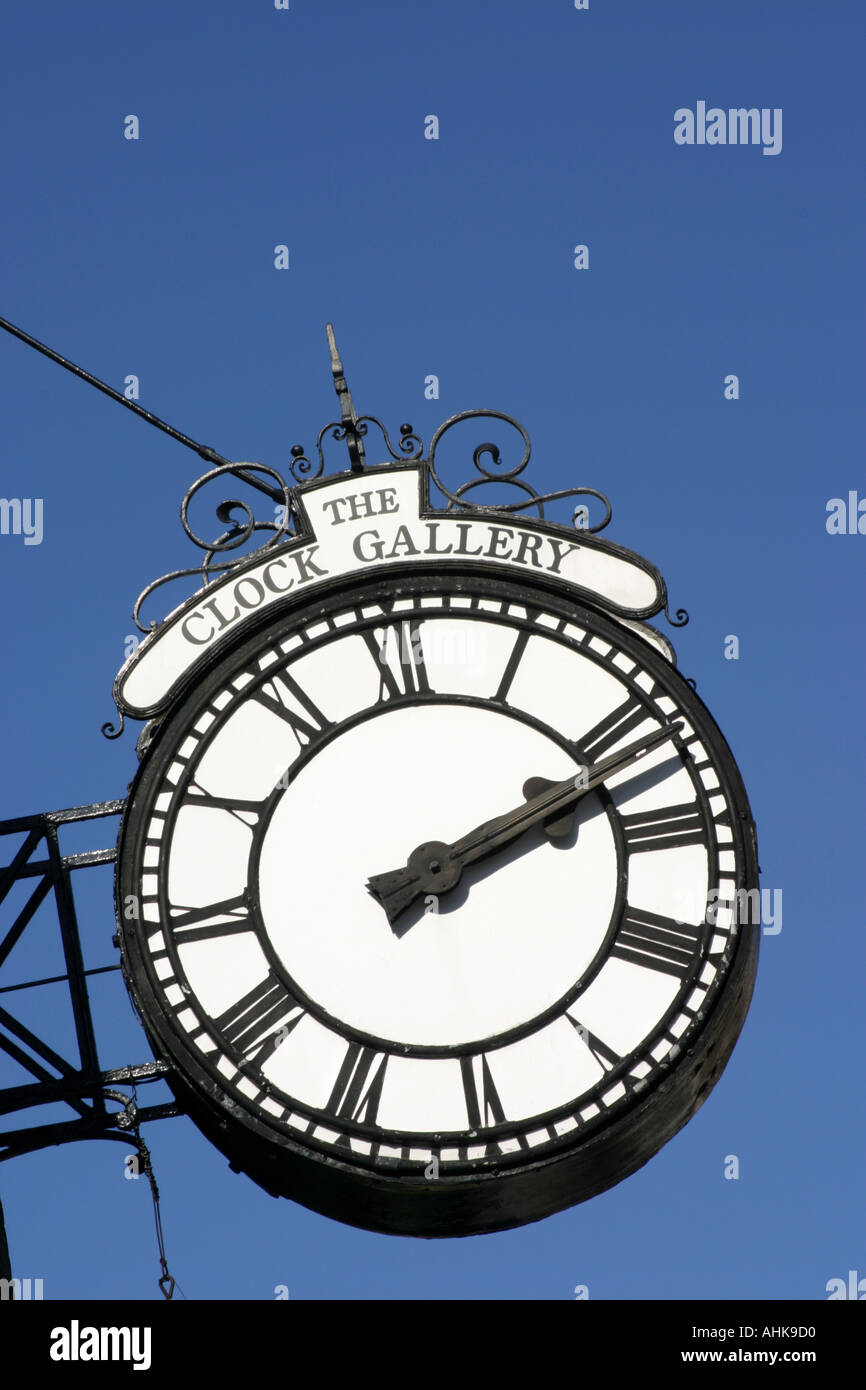 Clock 10 am hi-res stock photography and images - Alamy