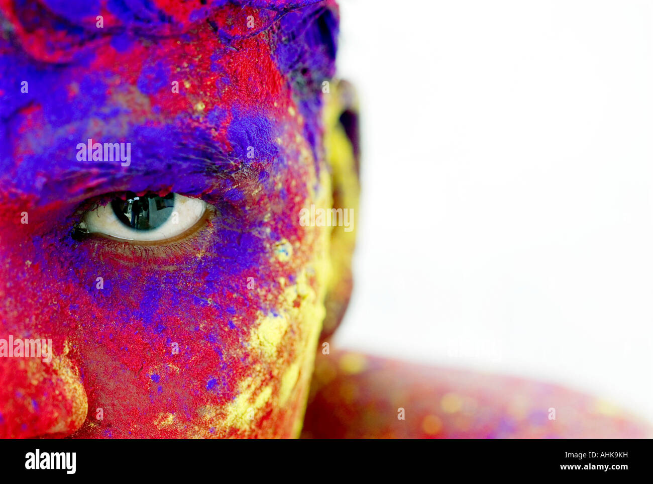 Indian man covered in coloured powder paint. India Stock Photo - Alamy