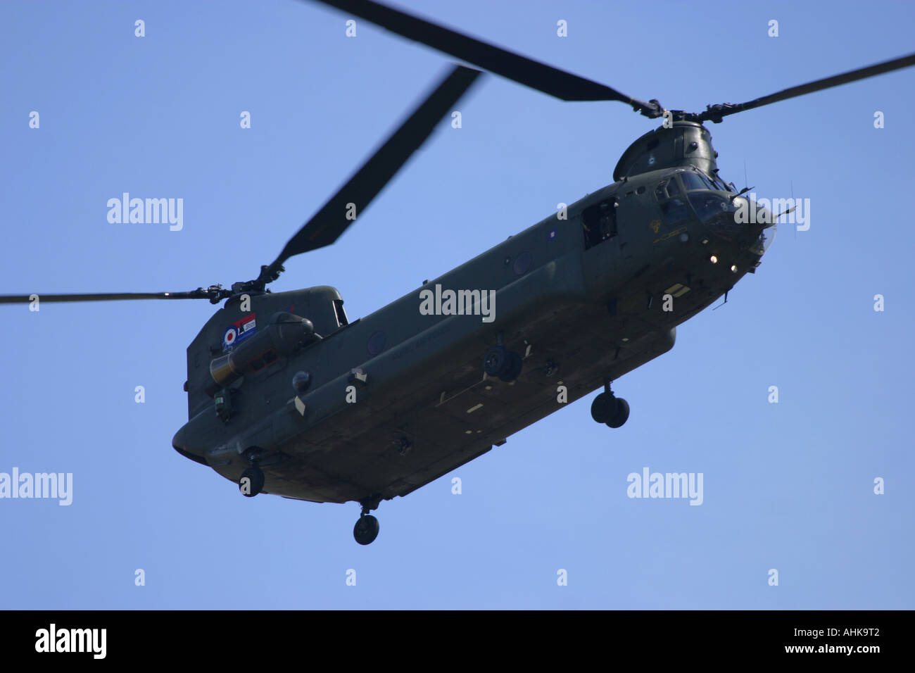 Boeing chinook hc2 helicopter hi-res stock photography and images - Alamy