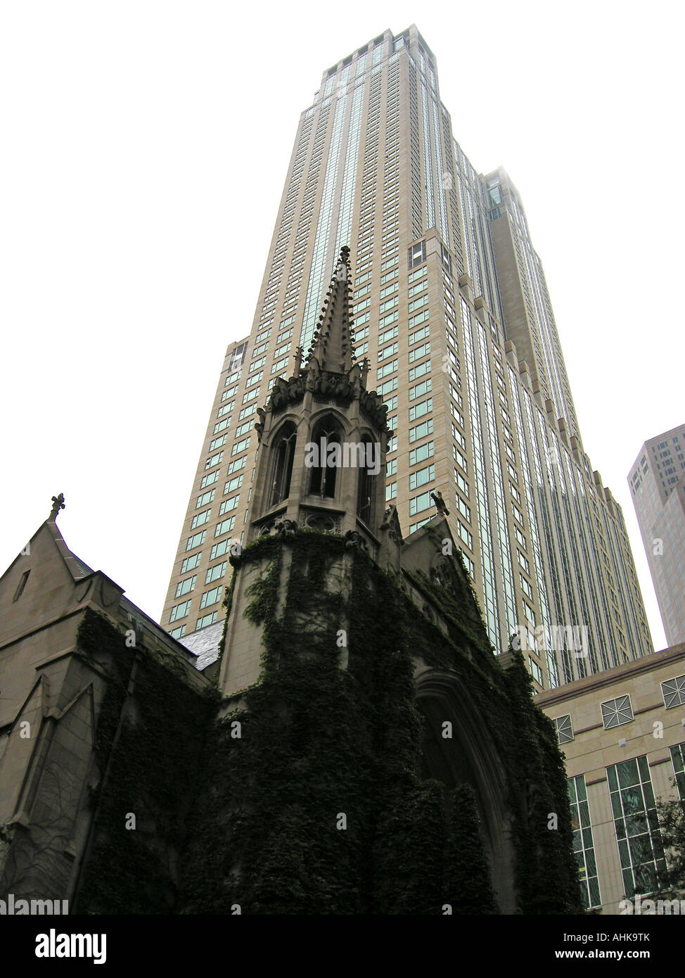 Modern vs classic architecture hi-res stock photography and images - Alamy