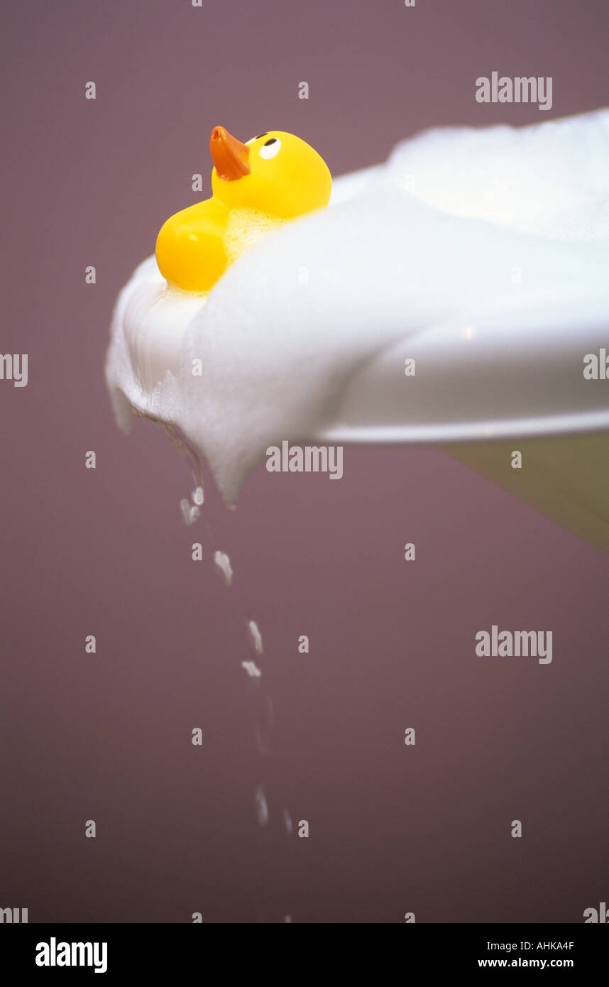 Overflowing bath hi-res stock photography and images - Alamy