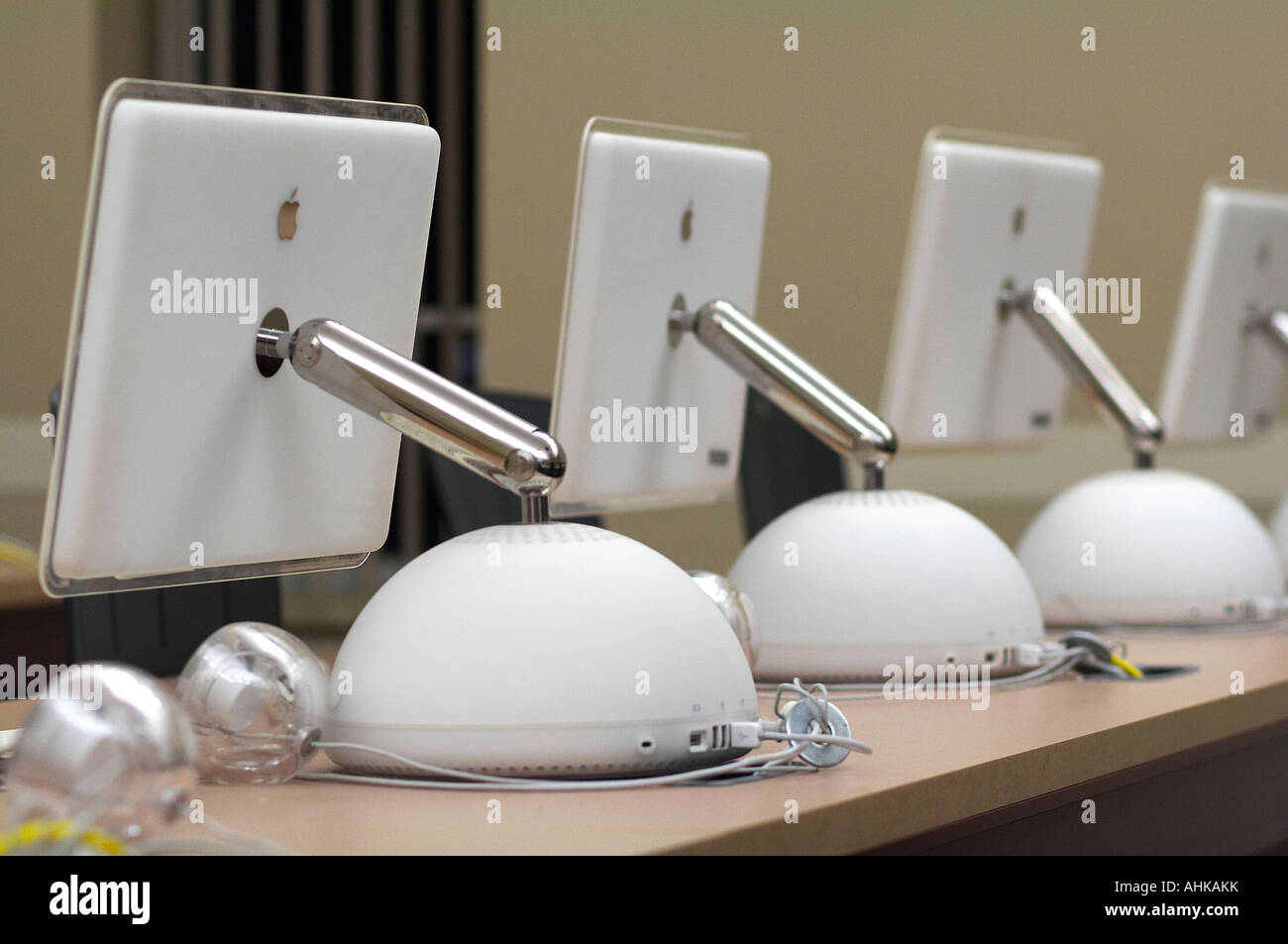 Computer lab hi-res stock photography and images - Alamy