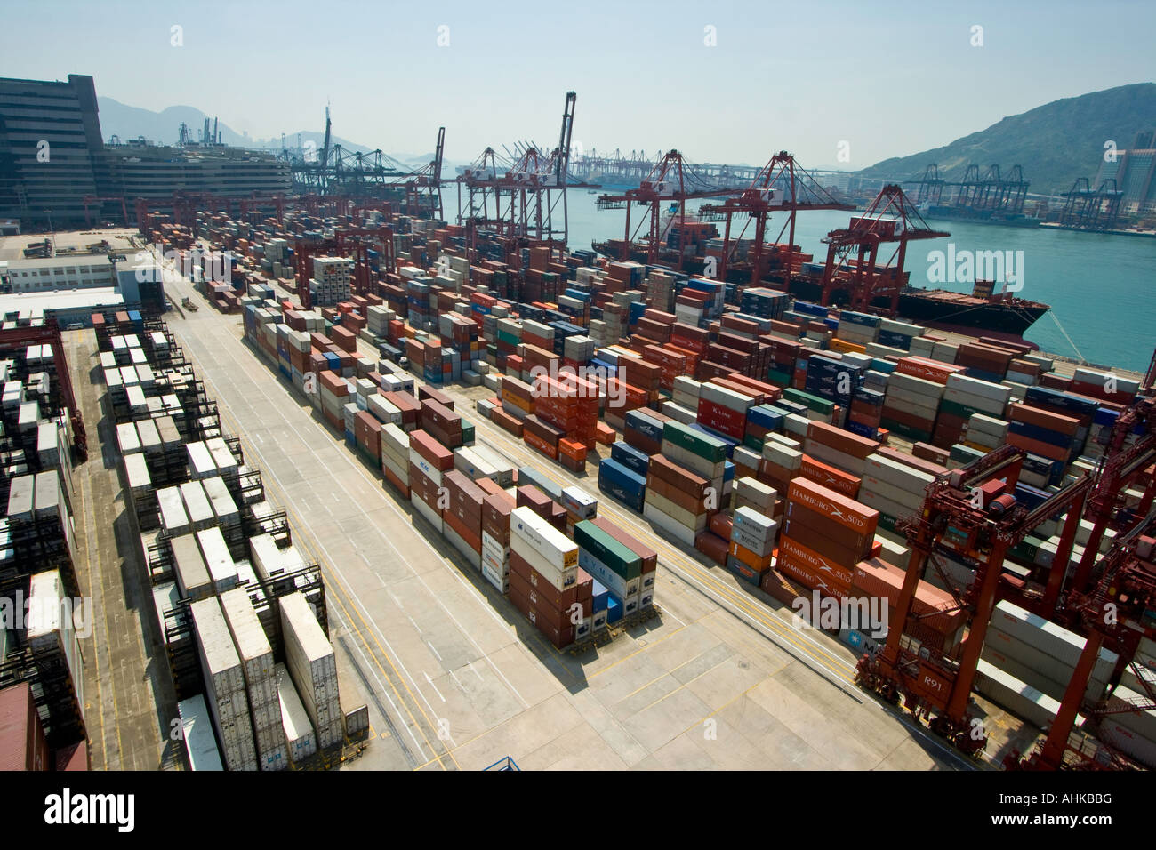 Shipping Containers Maersk Danville Ship Modern Terminals Hong Kong ...