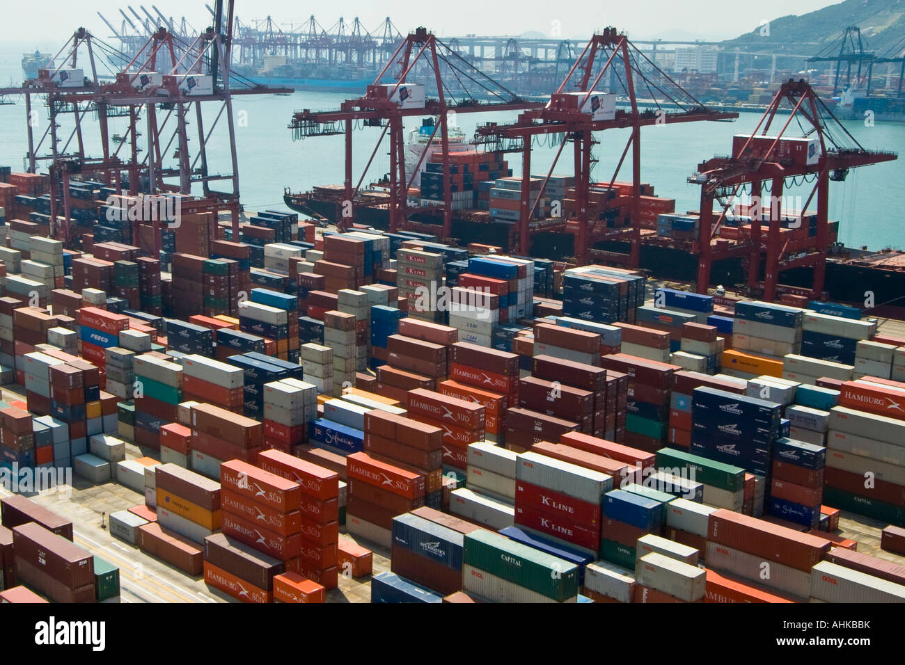 Shipping Containers Maersk Danville Ship Modern Terminals Hong Kong ...