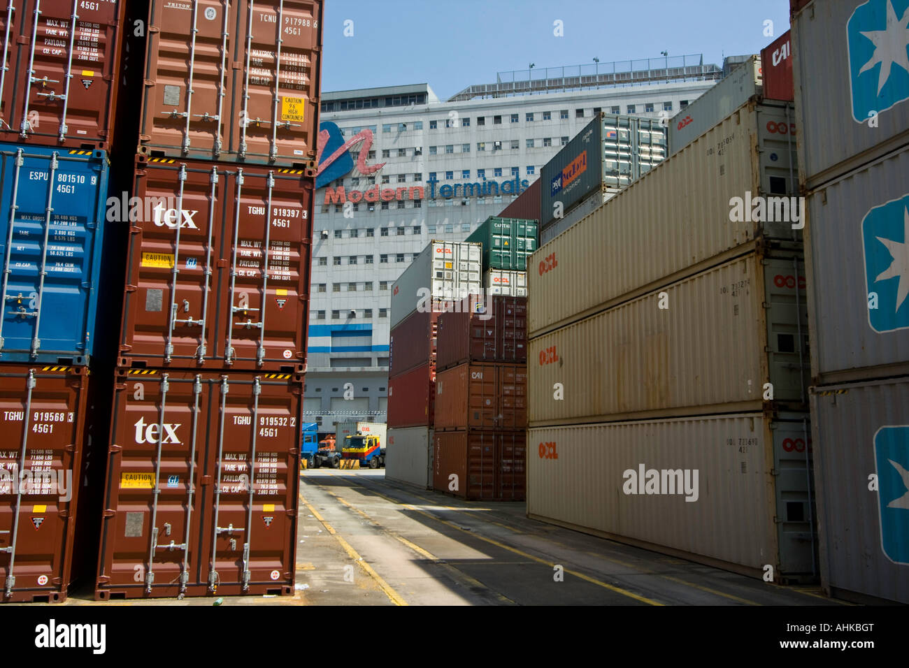 Shipping Containers Modern Terminals Hong Kong Docks Stock Photo - Alamy