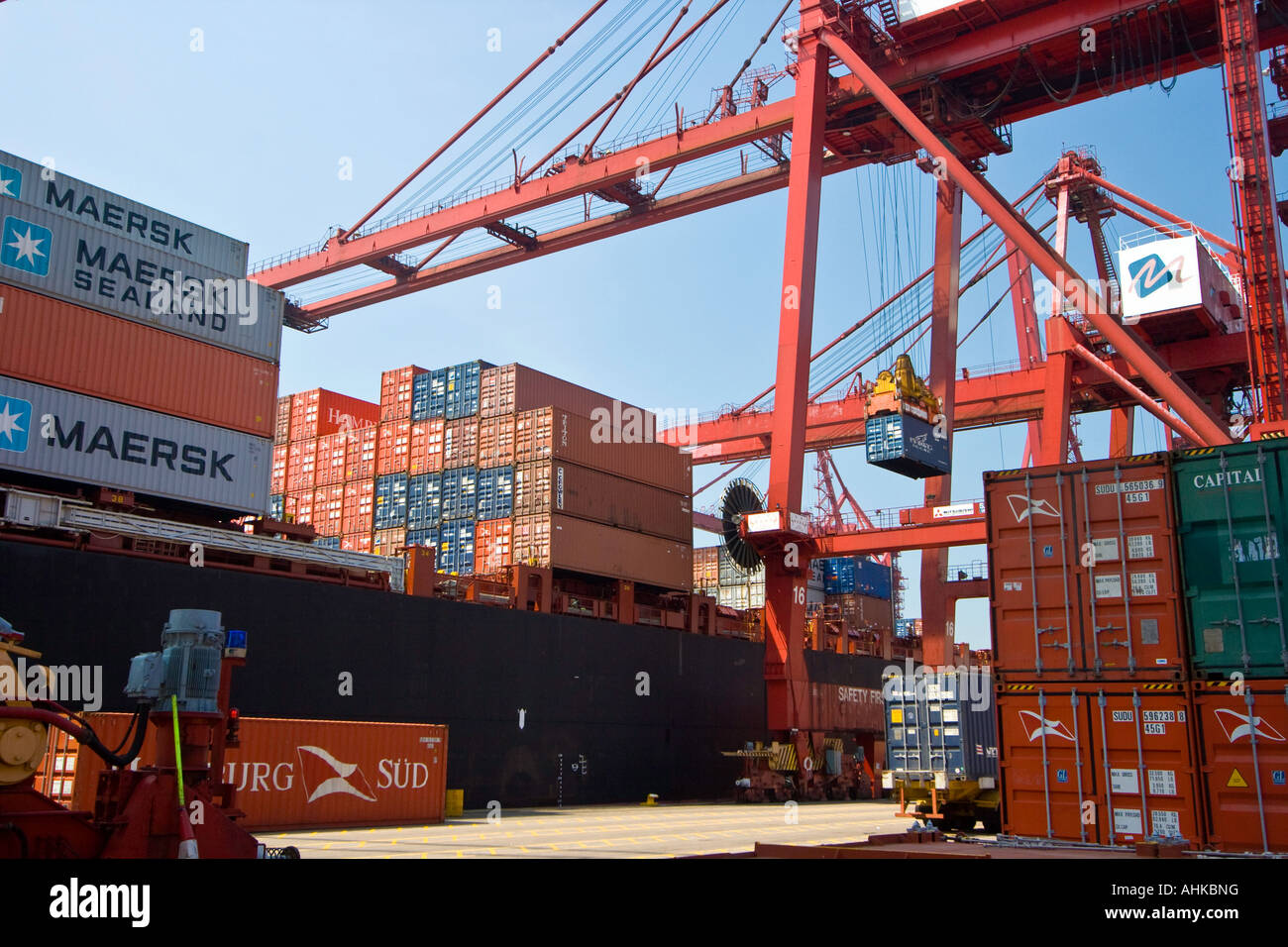 Crane Moving Shipping Containers Maersk Danville Ship Modern Terminals ...