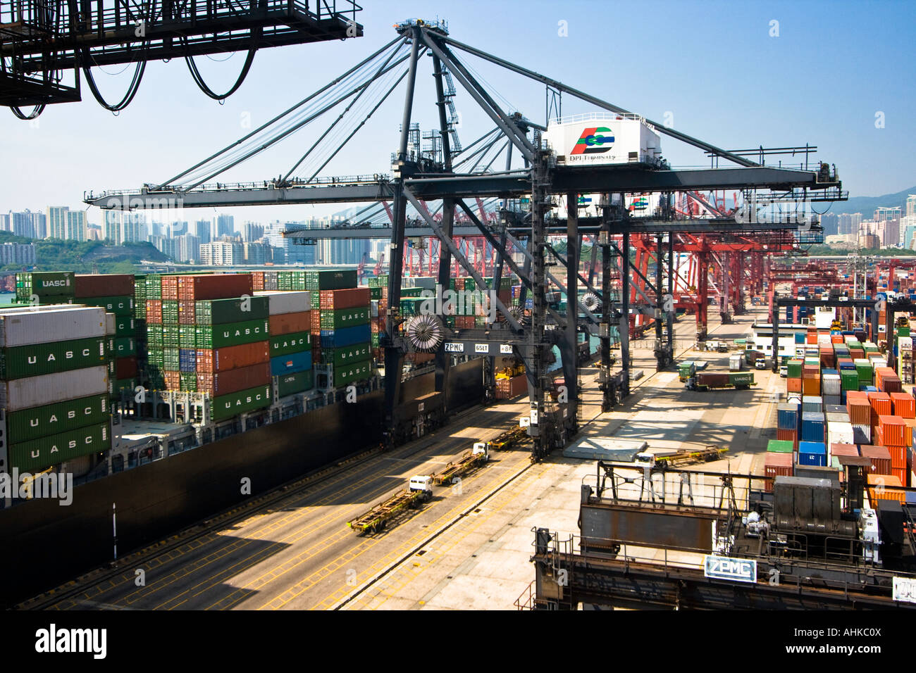 Shipping Containers Modern Terminals Hong Kong Docks Stock Photo - Alamy