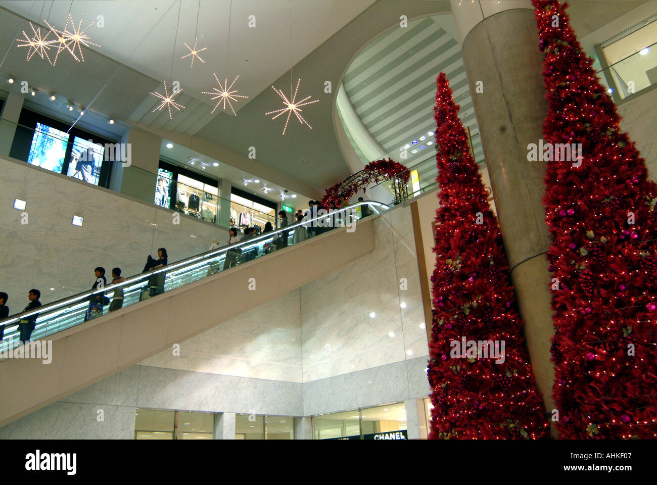 Isetan kyoto hi-res stock photography and images - Alamy