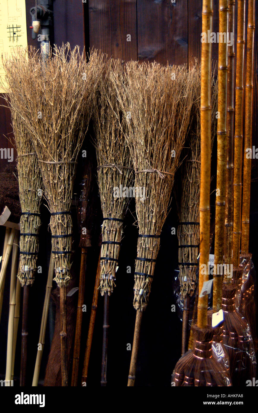 Japanese brooms hi-res stock photography and images - Alamy
