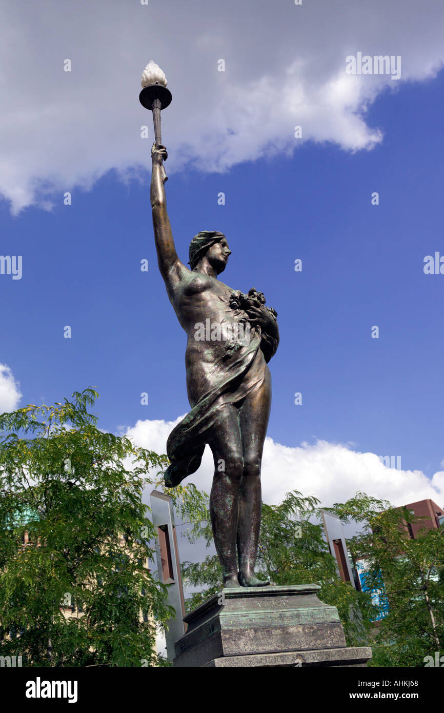 Leeds city break hi-res stock photography and images - Alamy