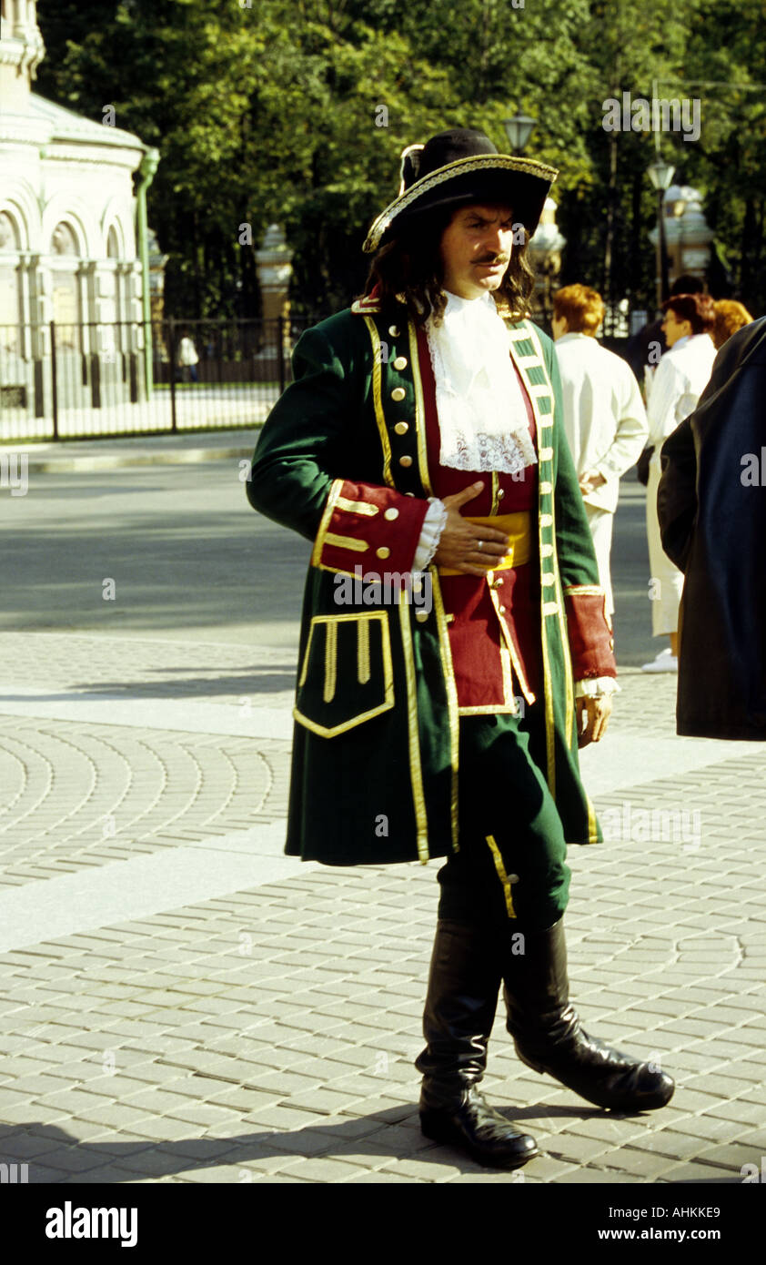Olde world costume hi-res stock photography and images - Alamy