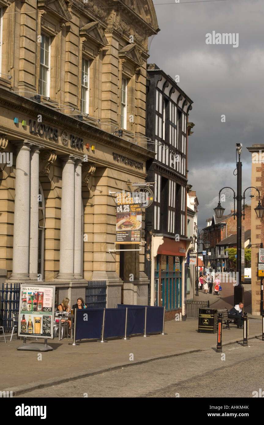 Wrexham town centre hi-res stock photography and images - Alamy