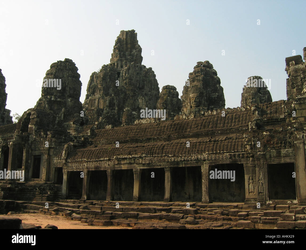 Many faces bayon temple hi-res stock photography and images - Alamy