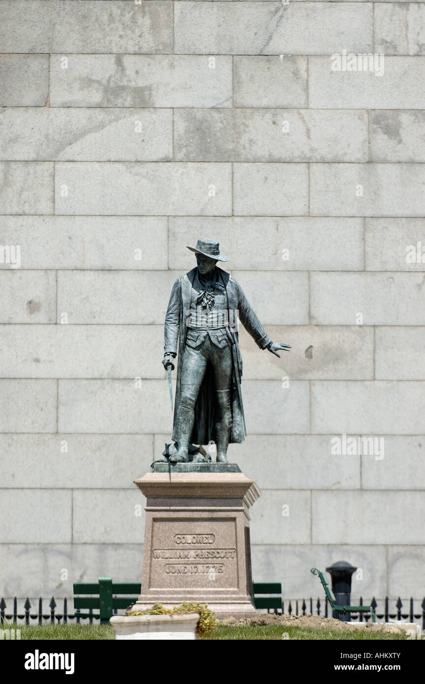 Statue of Colonel William Prescott at the Bunker Hill Monument Boston ...