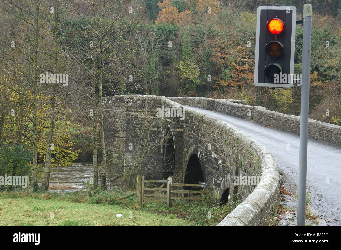 Border between devon and cornwall hi-res stock photography and images ...