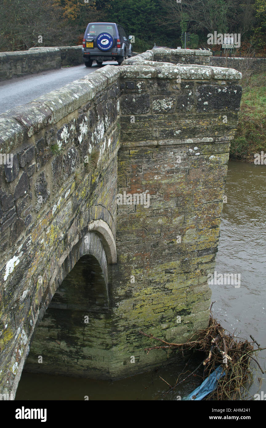 Border between devon and cornwall hi-res stock photography and images ...