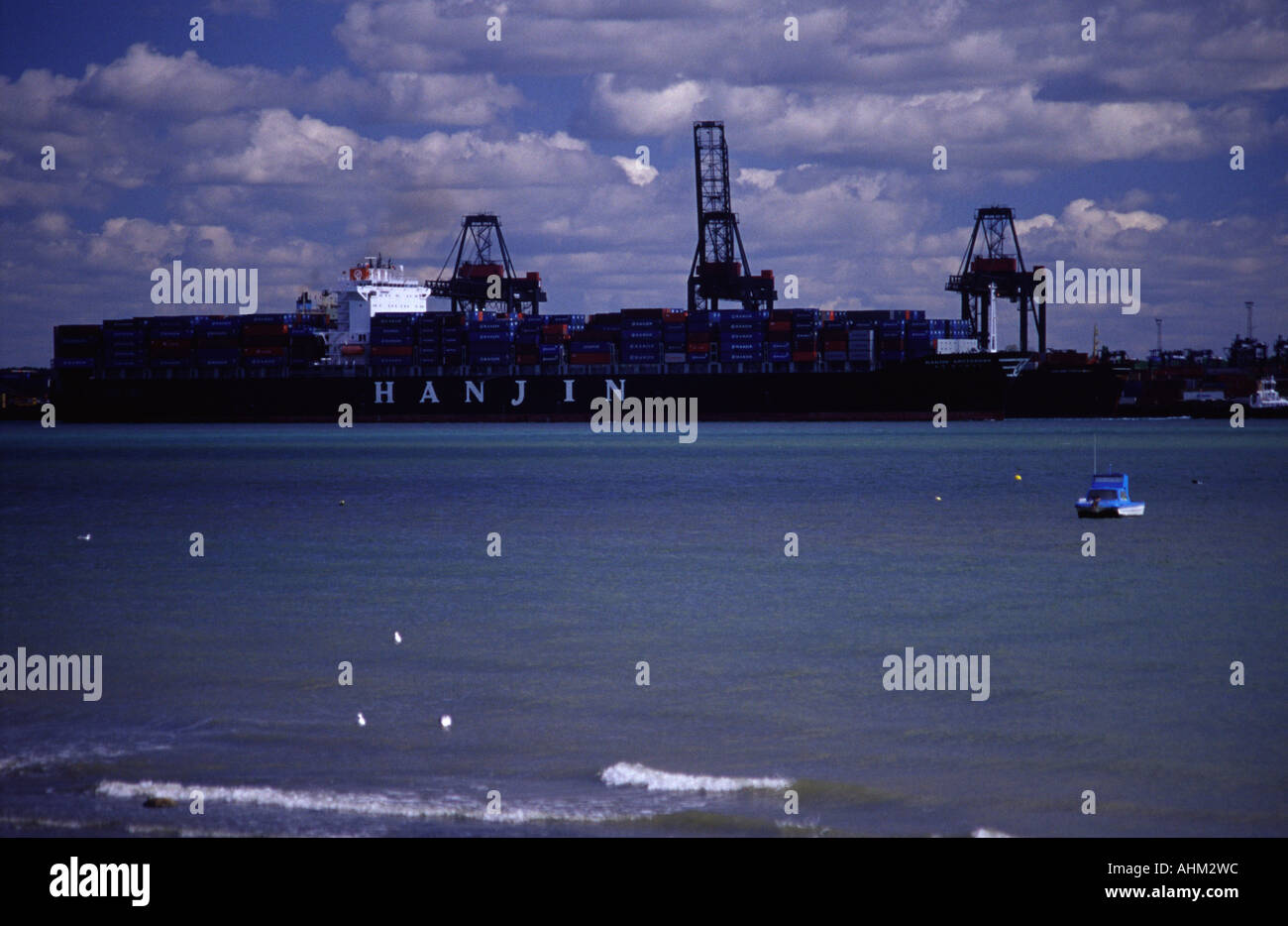 Harwich dock hi-res stock photography and images - Alamy
