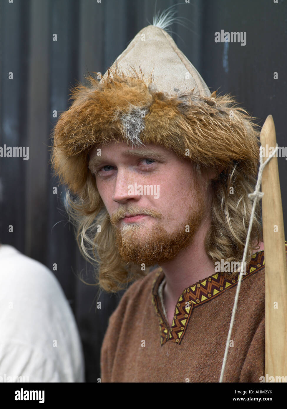 Viking bow and arrow hi-res stock photography and images - Alamy