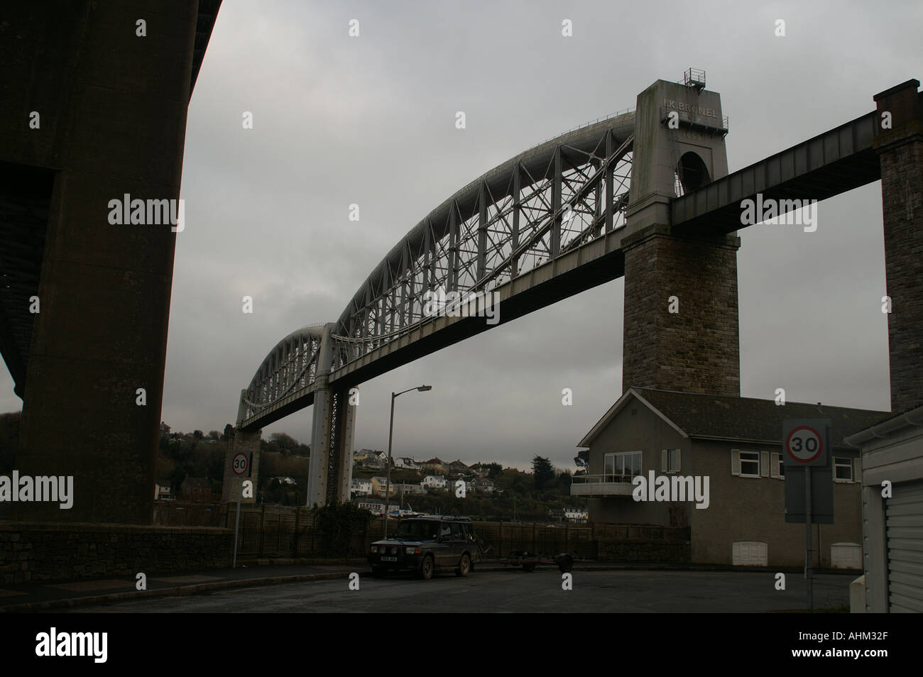 Tamar rail bridge hi-res stock photography and images - Alamy
