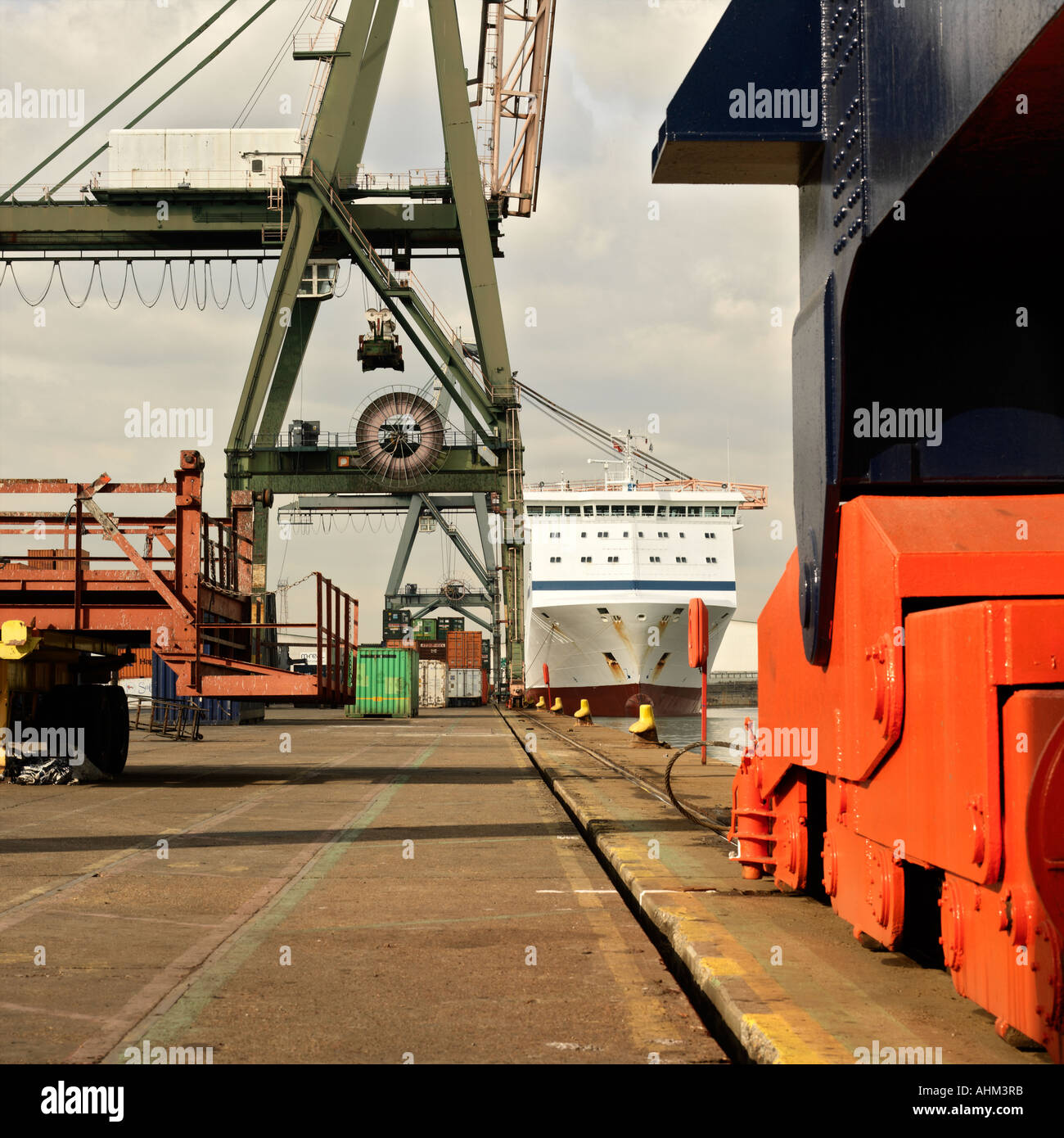 shipping and logistics container crane wheel detail at dockside Stock ...