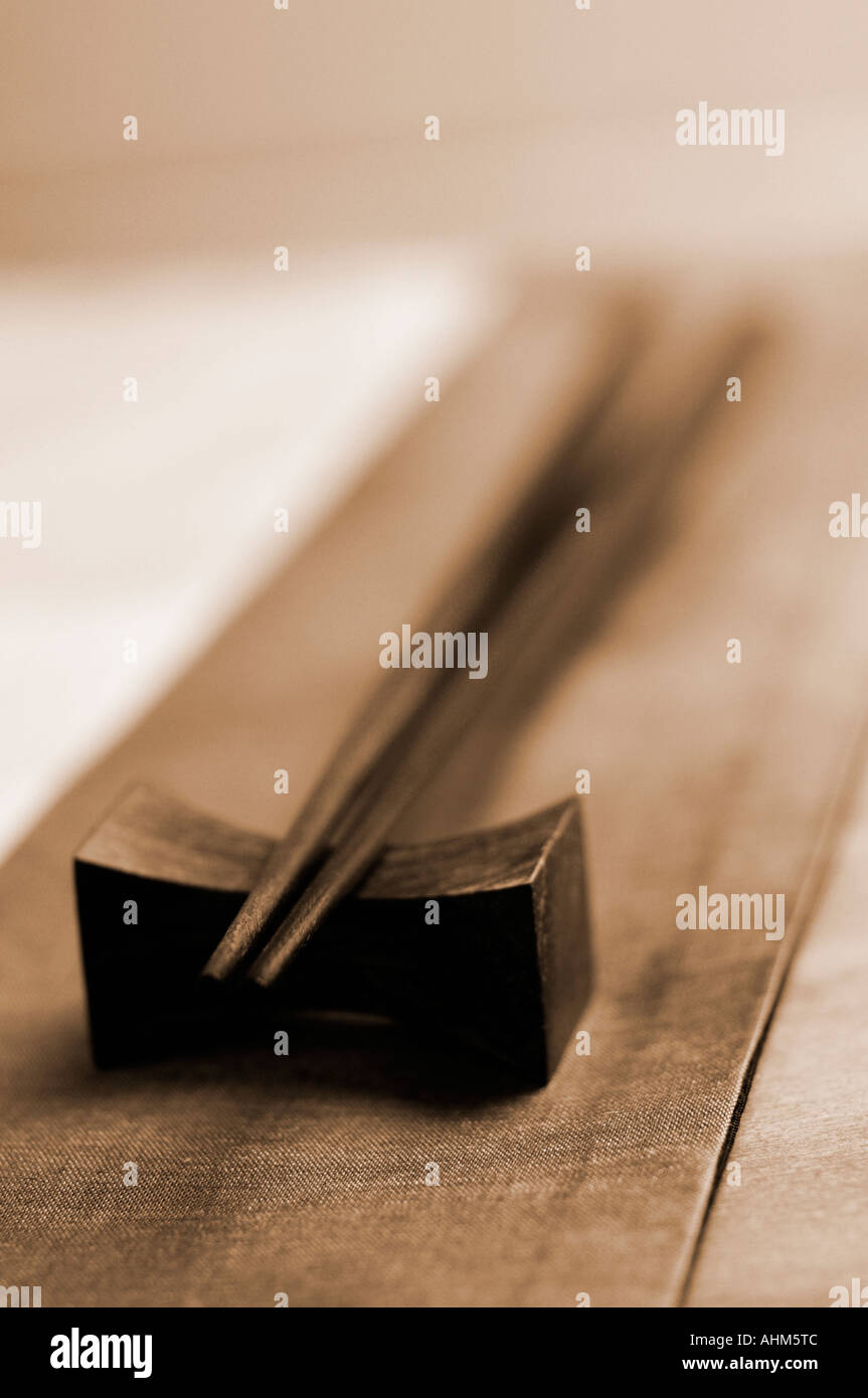 Chopsticks vertical hi-res stock photography and images - Alamy