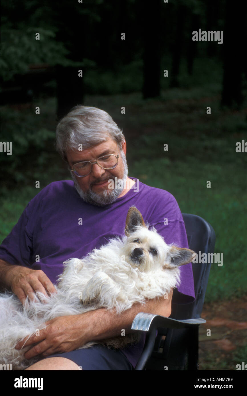 Old man dog in hi-res stock photography and images - Alamy