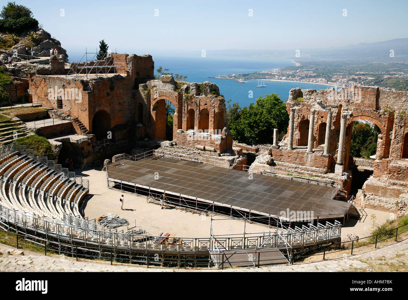 The Greek theatre in Taormina Sicily Italy Stock Photo - Alamy