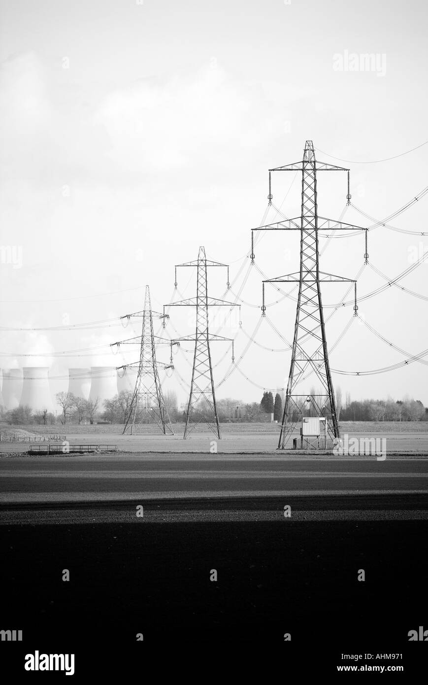 national grid pylons powerline overhead Stock Photo - Alamy