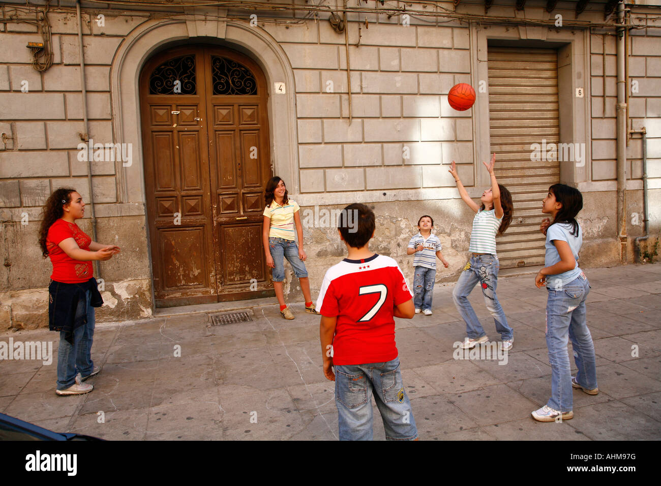 Palermo kids hi-res stock photography and images - Alamy