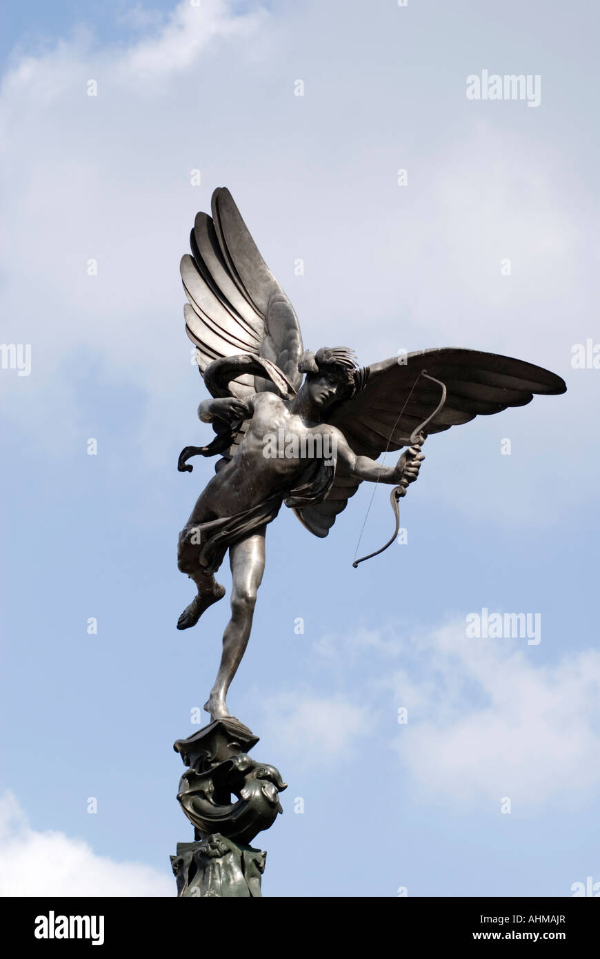 Statue of eros hi-res stock photography and images - Alamy