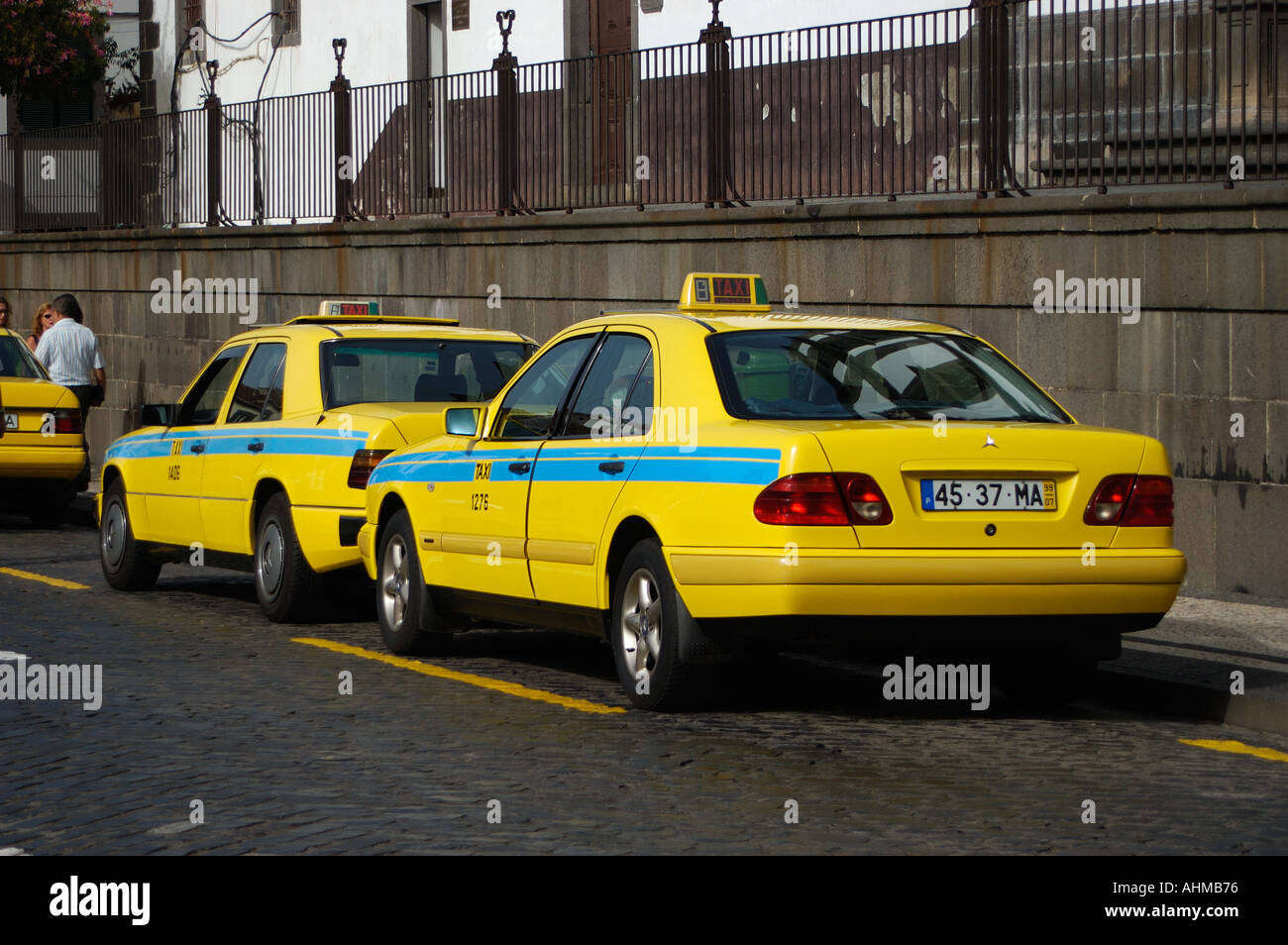 Taxis funchal madeira hi-res stock photography and images - Alamy