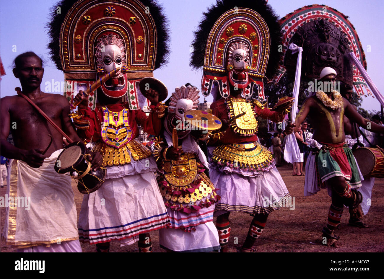 Nadan kalakal hi-res stock photography and images - Alamy