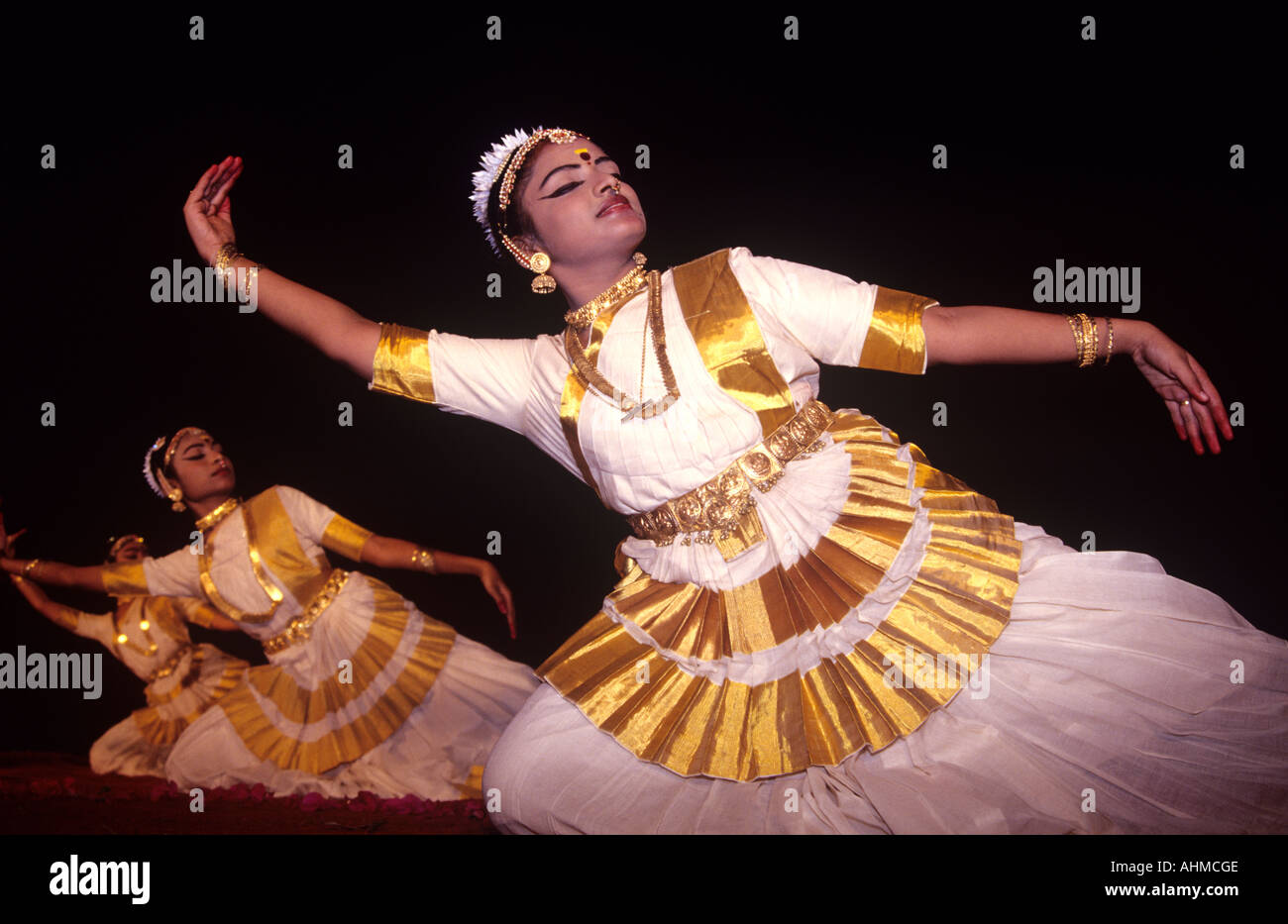 Mohiniyattam Dance Sketches