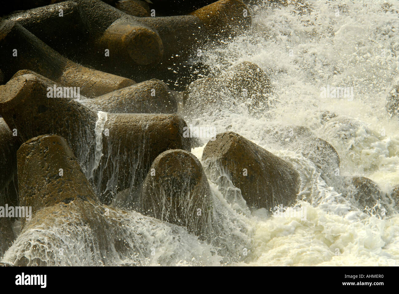 Waves lashing seawall hi-res stock photography and images - Alamy