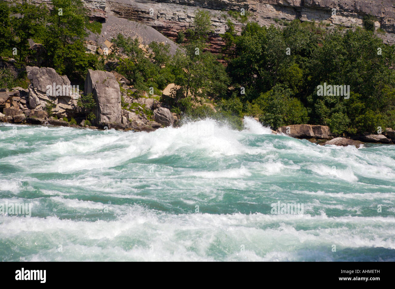 Niagara river rocks hi-res stock photography and images - Alamy