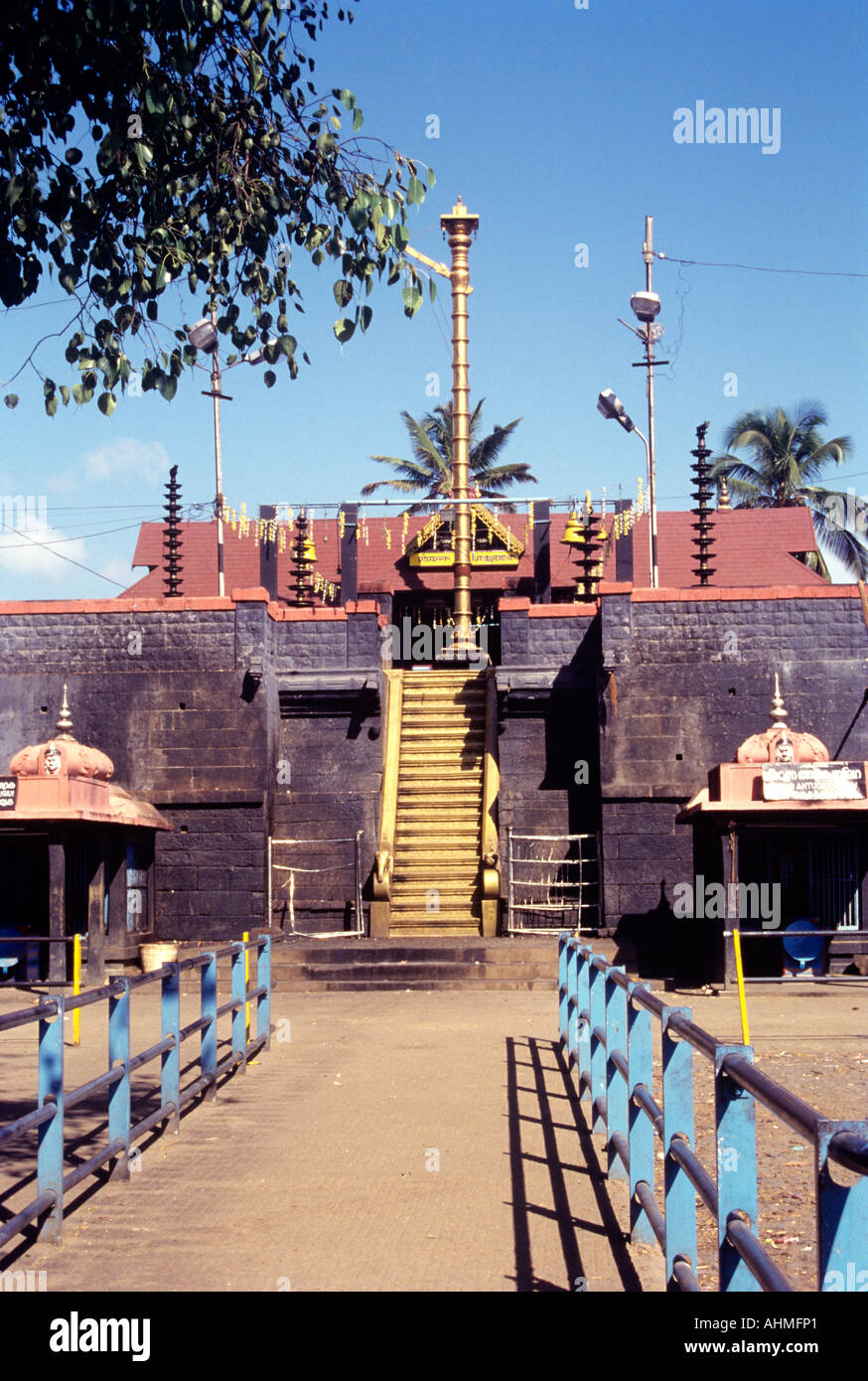 SABARIMALA TEMPLE KERALA Stock Photo: 8289184 - Alamy SABARIMALA TEMPLE KERALA Stock Photo: 8289184 - Alamy