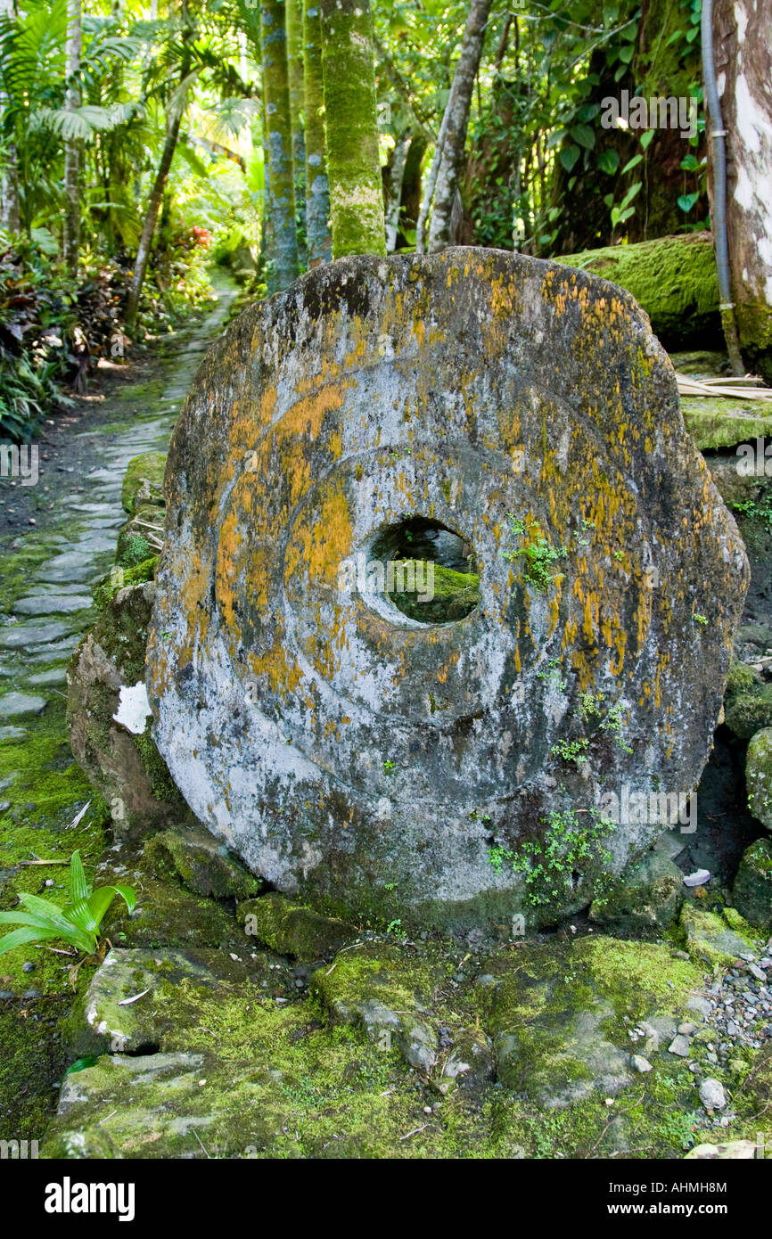 Rai stone stone money hi-res stock photography and images - Alamy