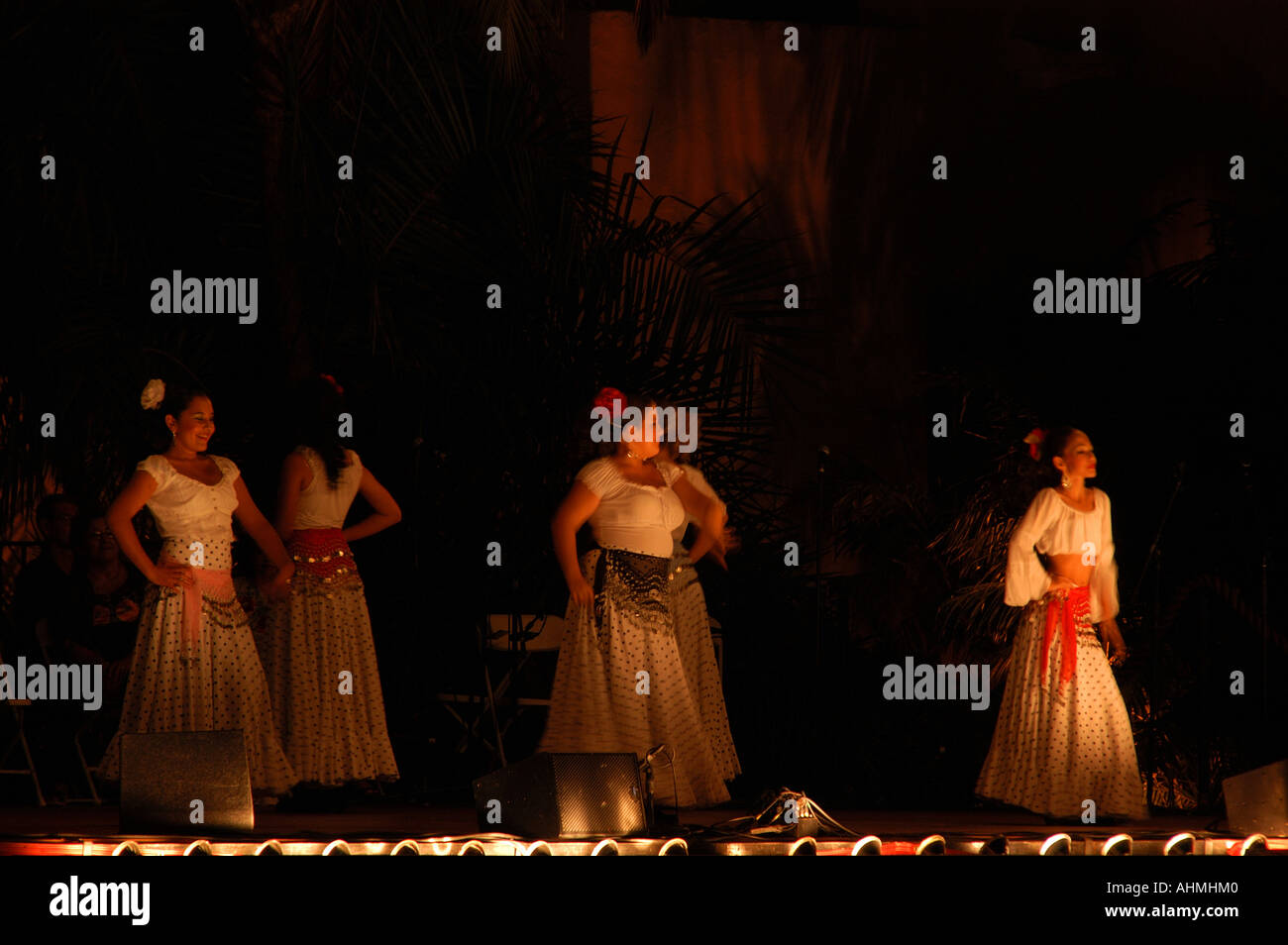 Fiesta dancers santa barbara hi-res stock photography and images - Alamy