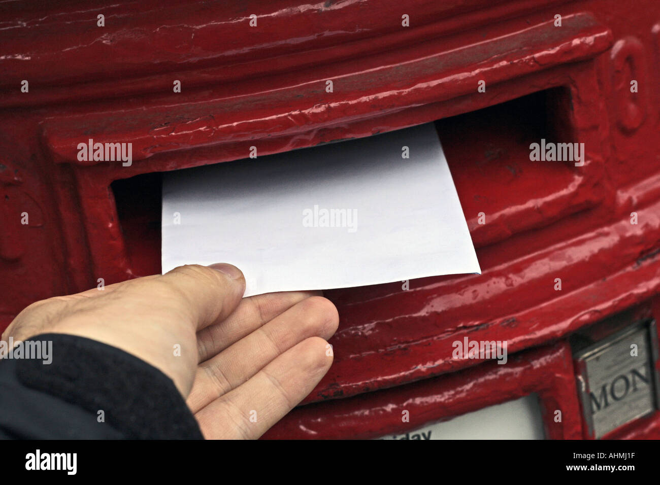 Posting letter hi-res stock photography and images - Alamy