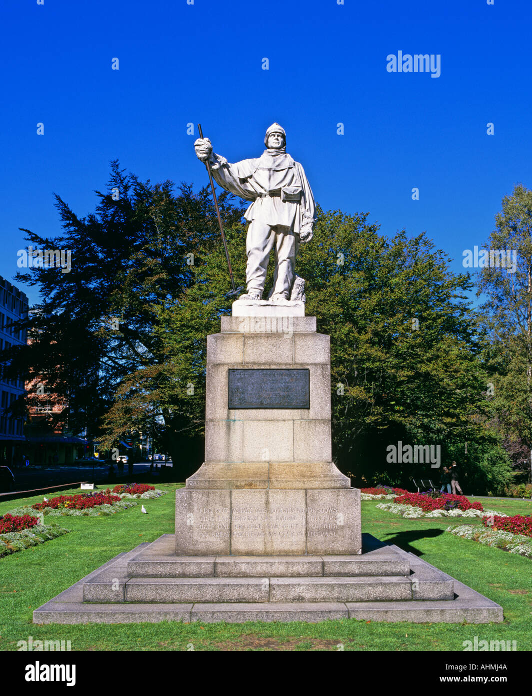 Robert Falcon Scott Statue High Resolution Stock Photography and Images ...